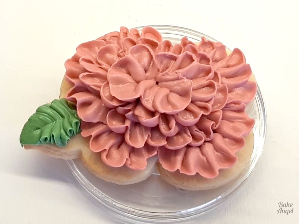 How to Pipe a Royal Icing Flower Sugar Cookie - Bake Angel